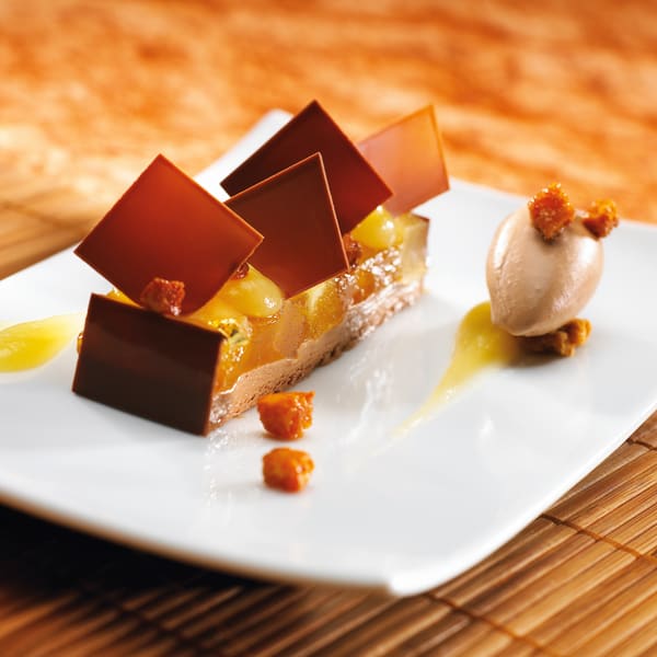 Caramelia Apple Toffee | Valrhona