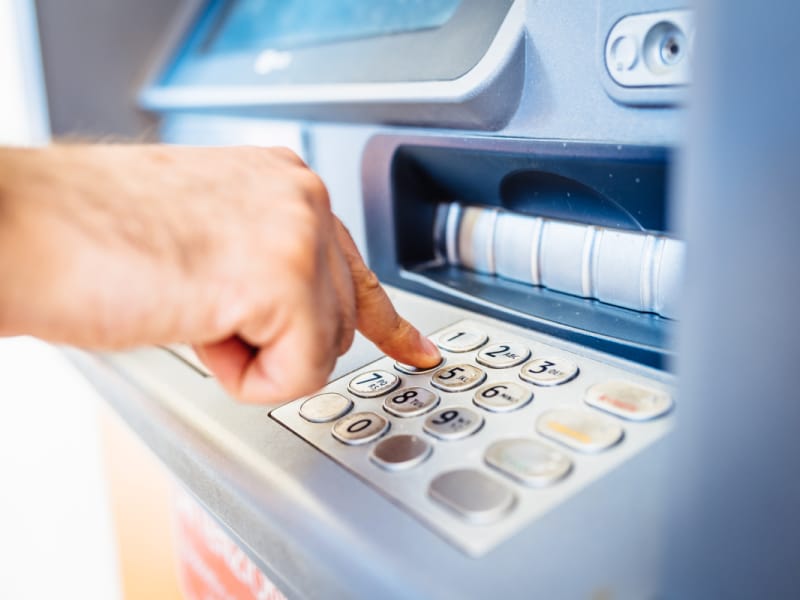 Bank ATM Fees: How Much Do Banks Charge and How Can I Avoid Them ...