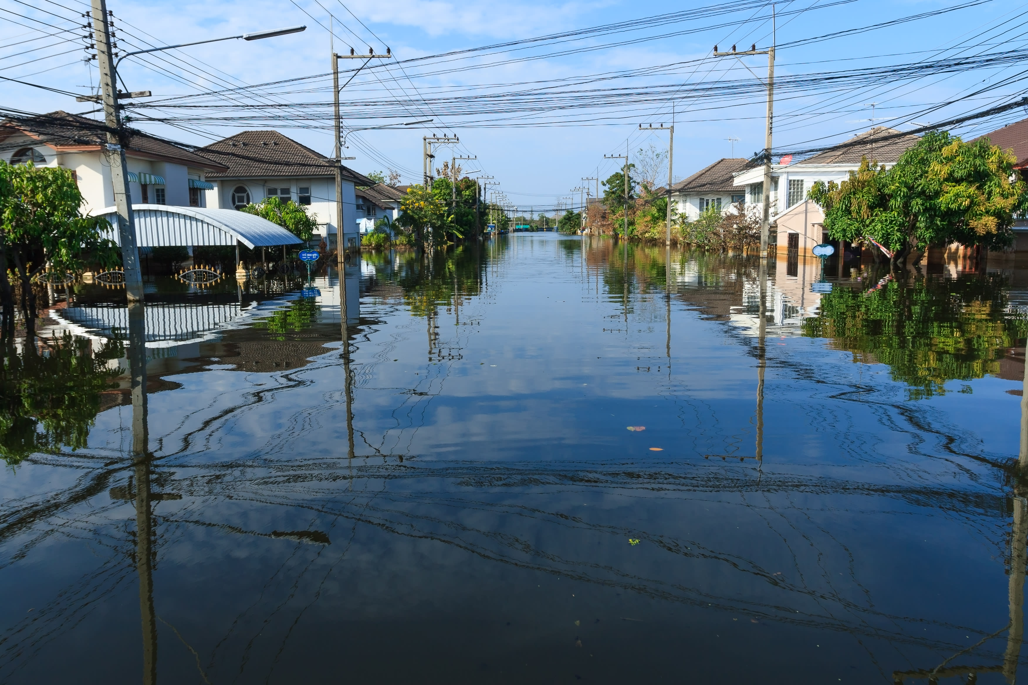 Excess Flood Insurance: What Is It? Who Needs It? - ValuePenguin