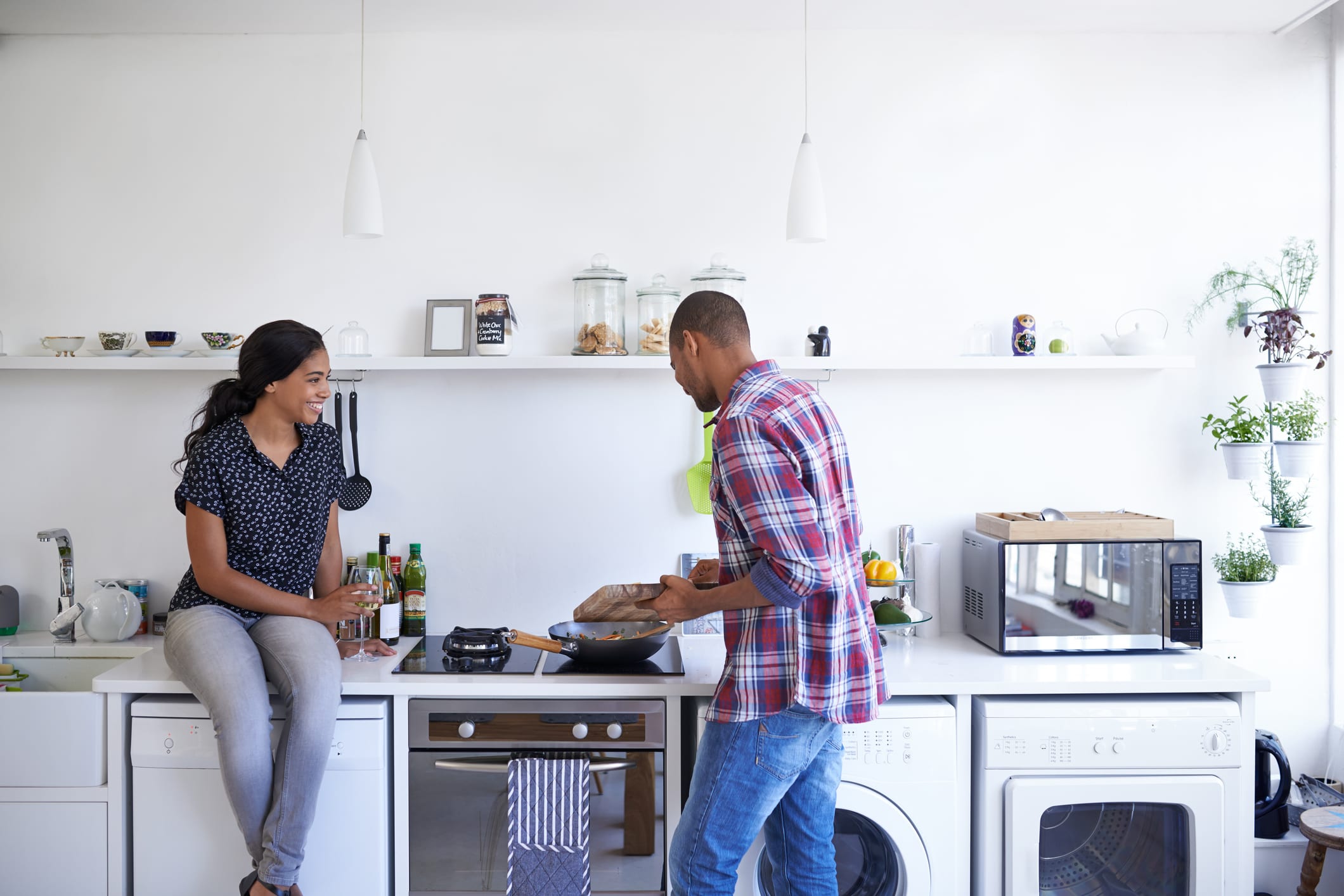 How to Find The Best Home Appliance Insurance Policy - ValuePenguin