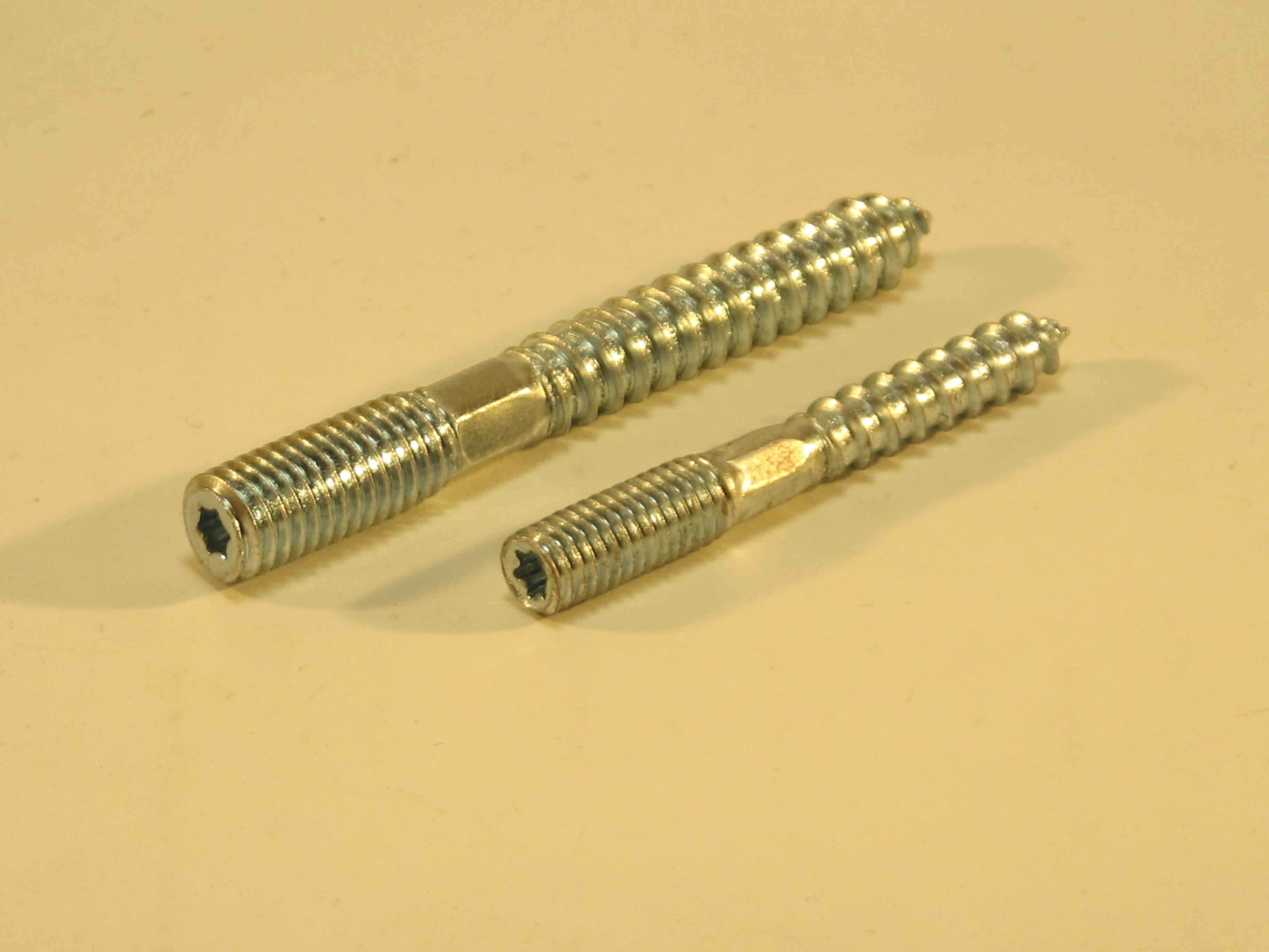 Doble gjengeskruer M8 | Varmesystemer