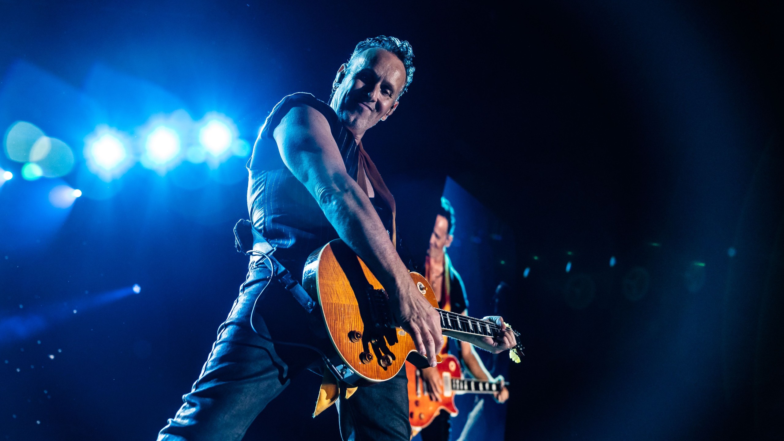 Def Leppard - One Night Only - Live At The Leadmill - VEEPS