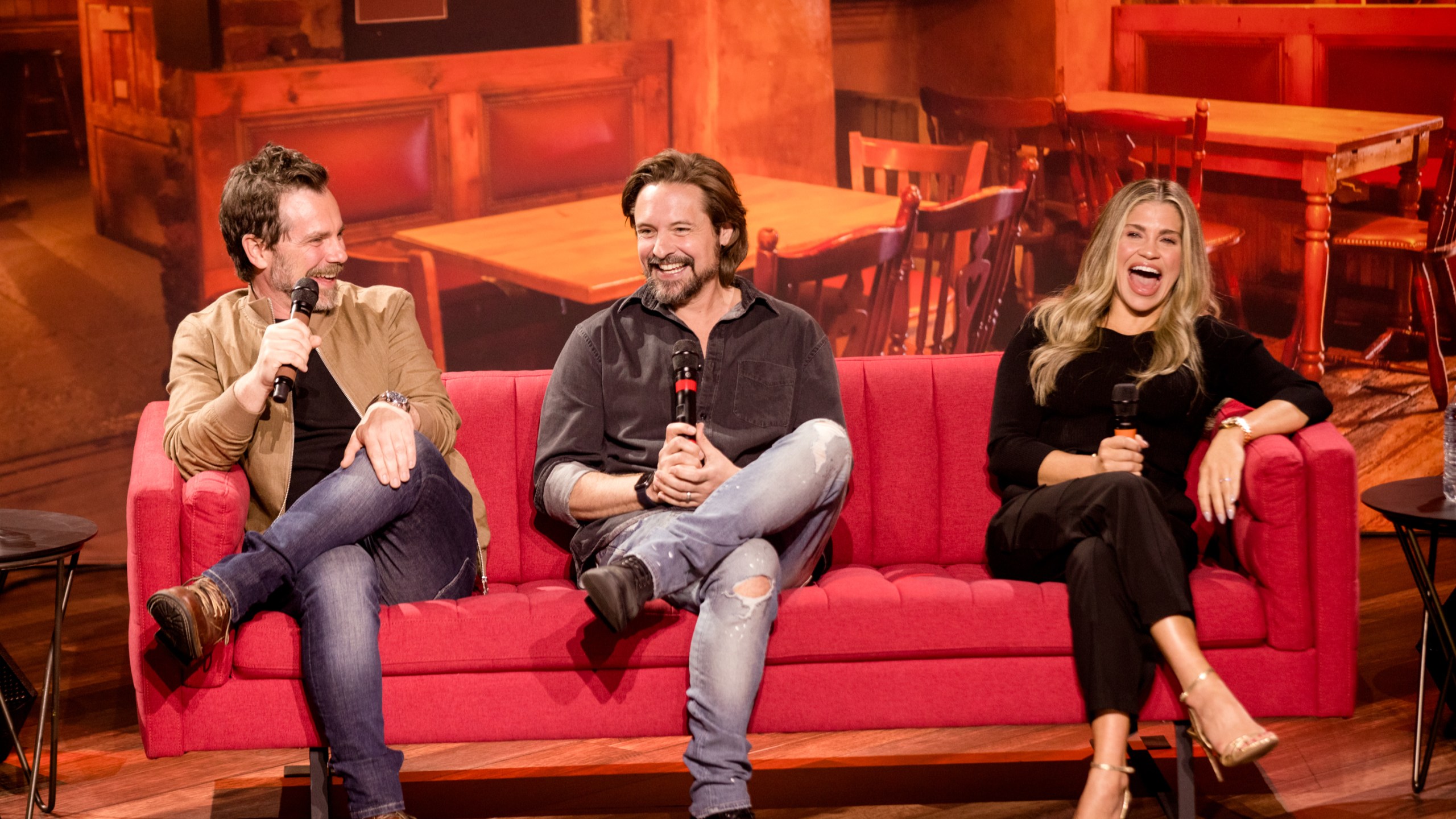 Pod Meets World - The Kids Wanna Jump! - VEEPS