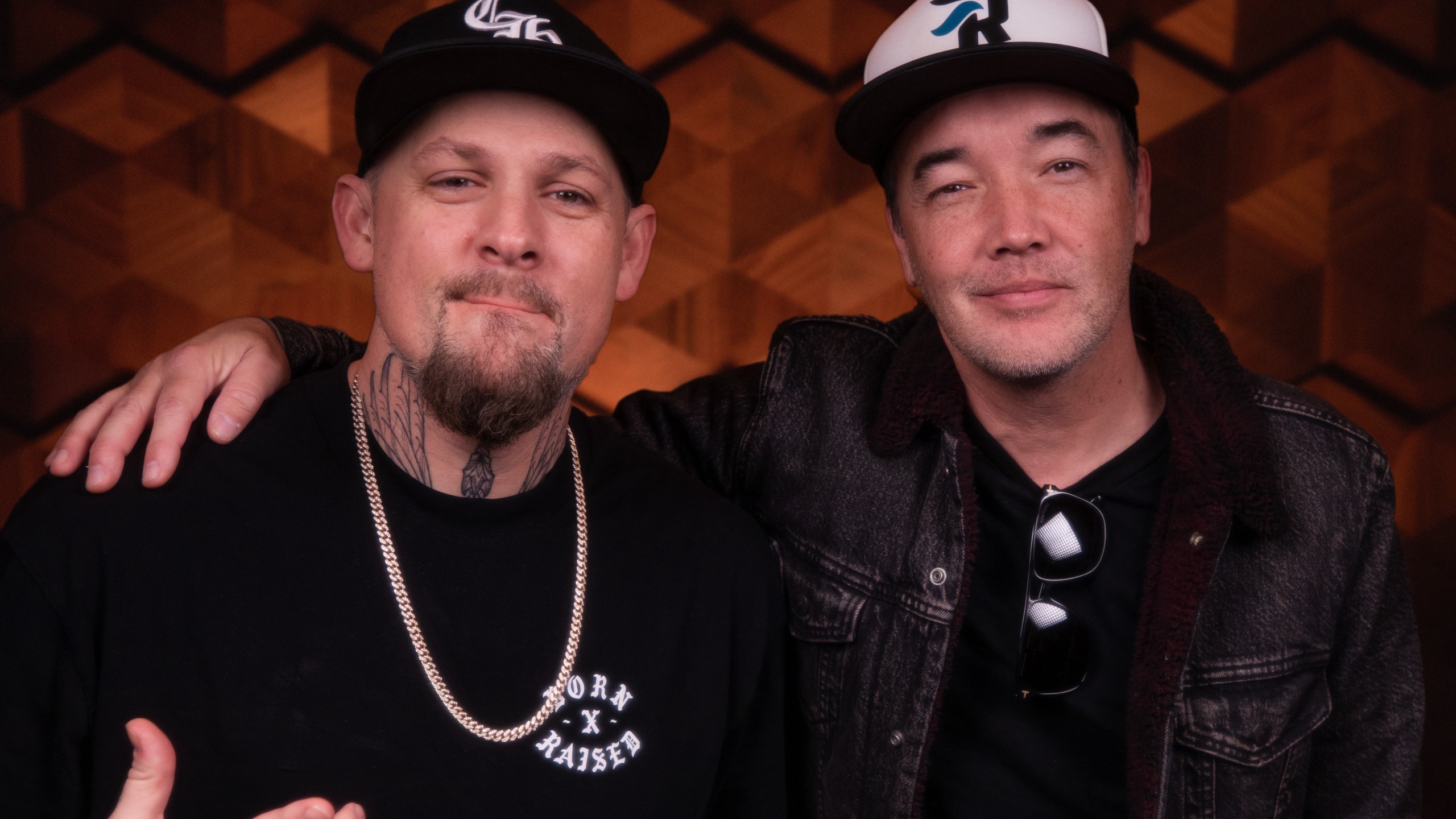 Doug Robb - Doug Robb of Hoobastank - VEEPS