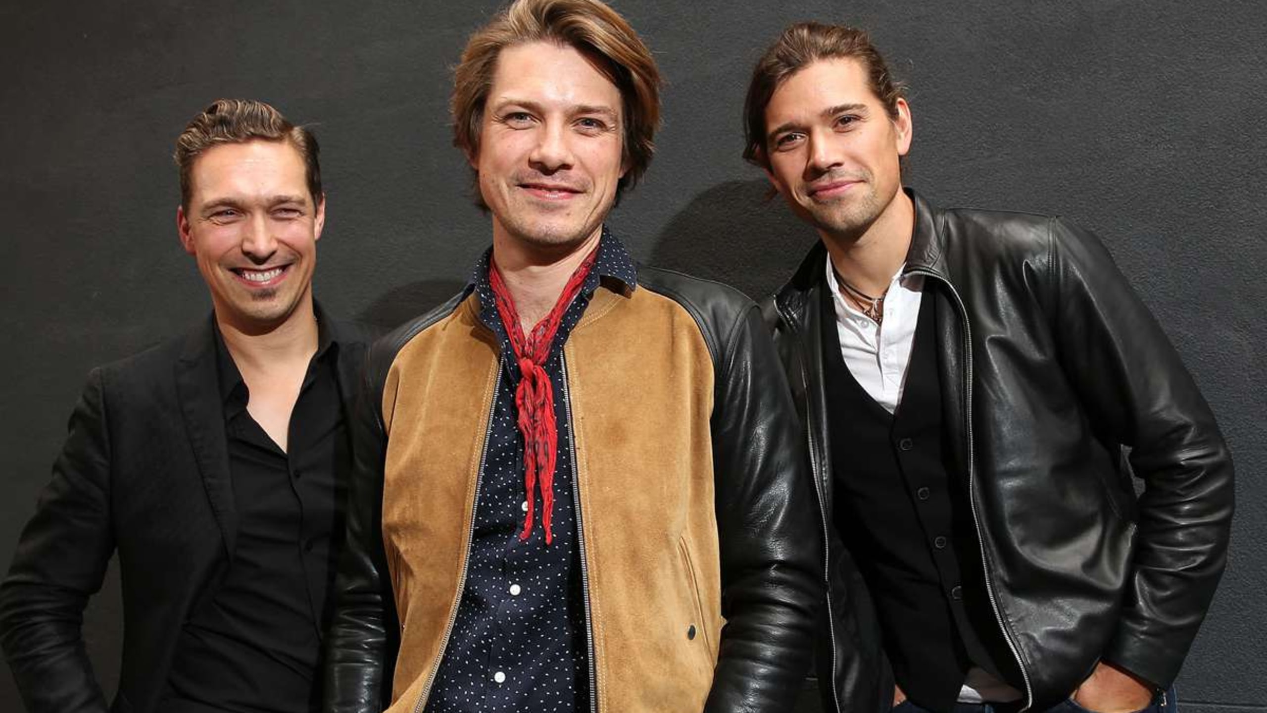 HANSON - A Holiday Session With Hanson - VEEPS