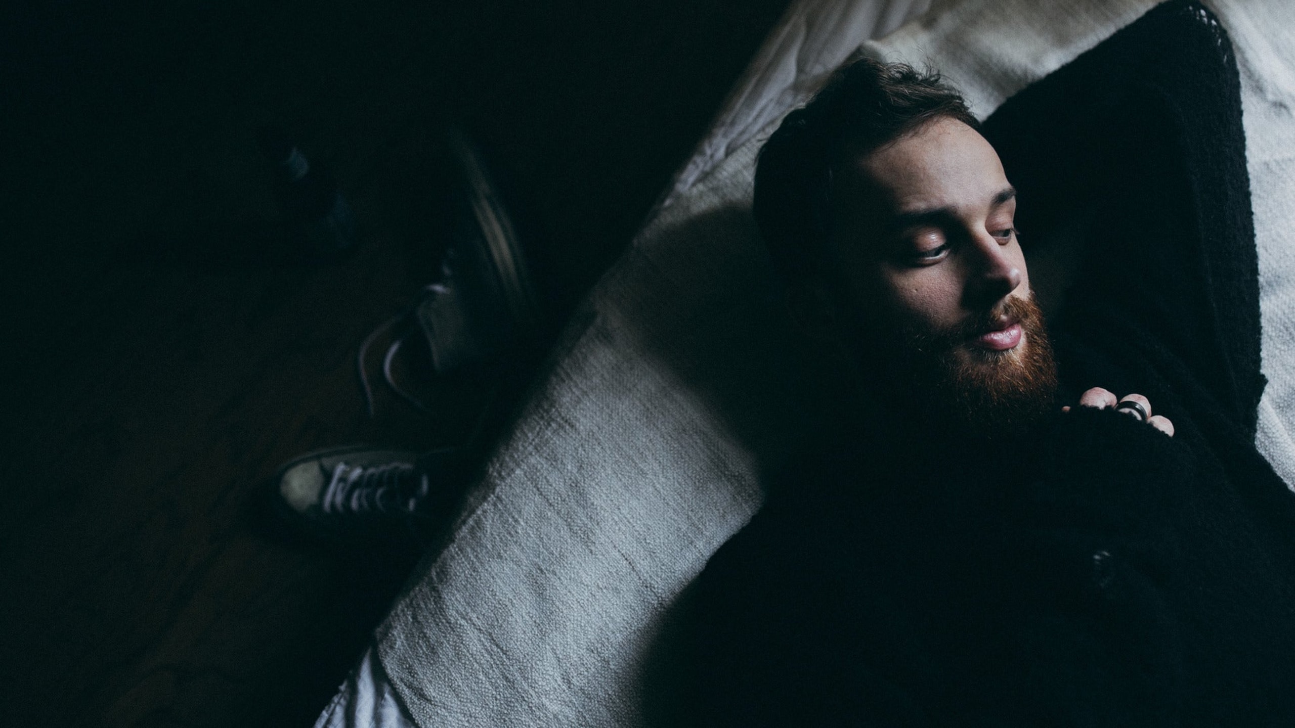 Jaymes Young - Interview With Jaymes Young - VEEPS