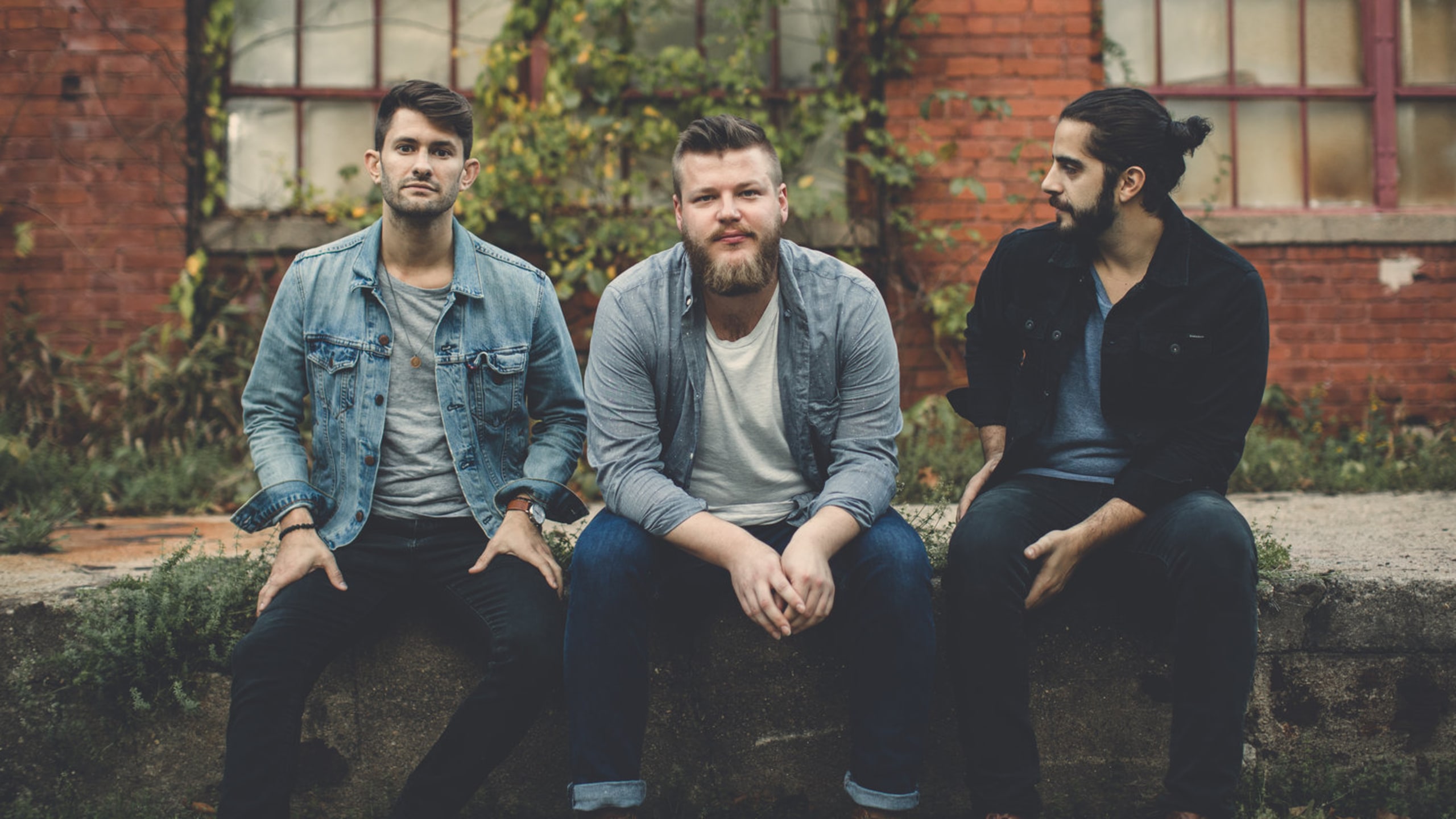 Animal Years - Live at The Thrillist Holiday Hideaway - VEEPS