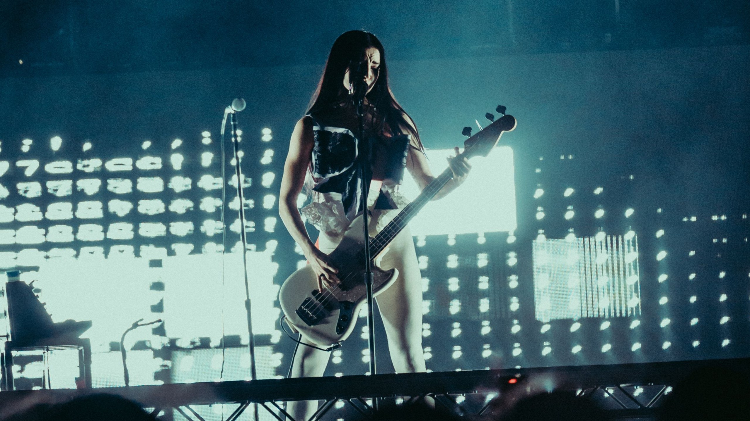 Poppy - Live from KOKO London - VEEPS