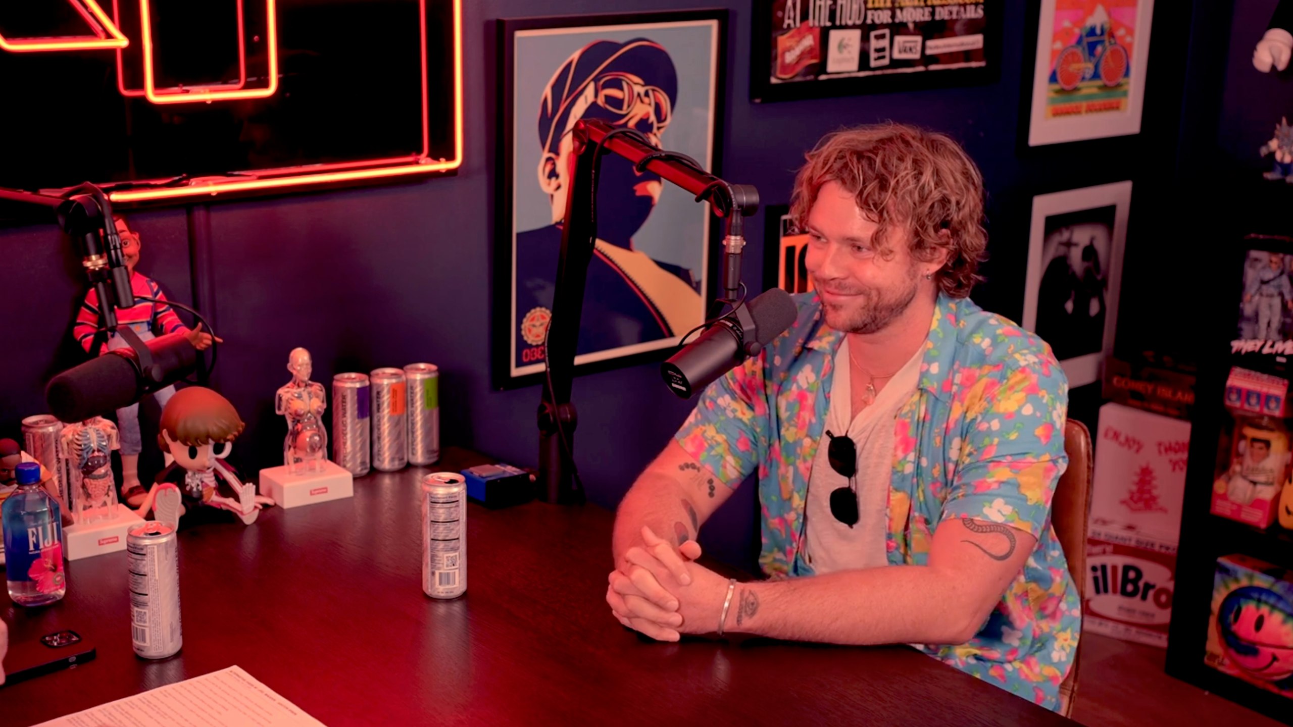 Ashton Irwin - Ashton Irwin of 5 Seconds of Summer - VEEPS