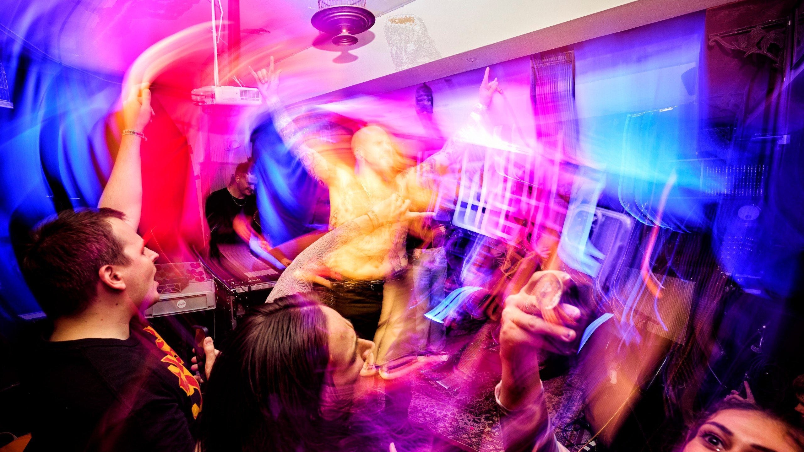 Iceland Airwaves - Iceland Airwaves Festival Saturday Night From Art ...