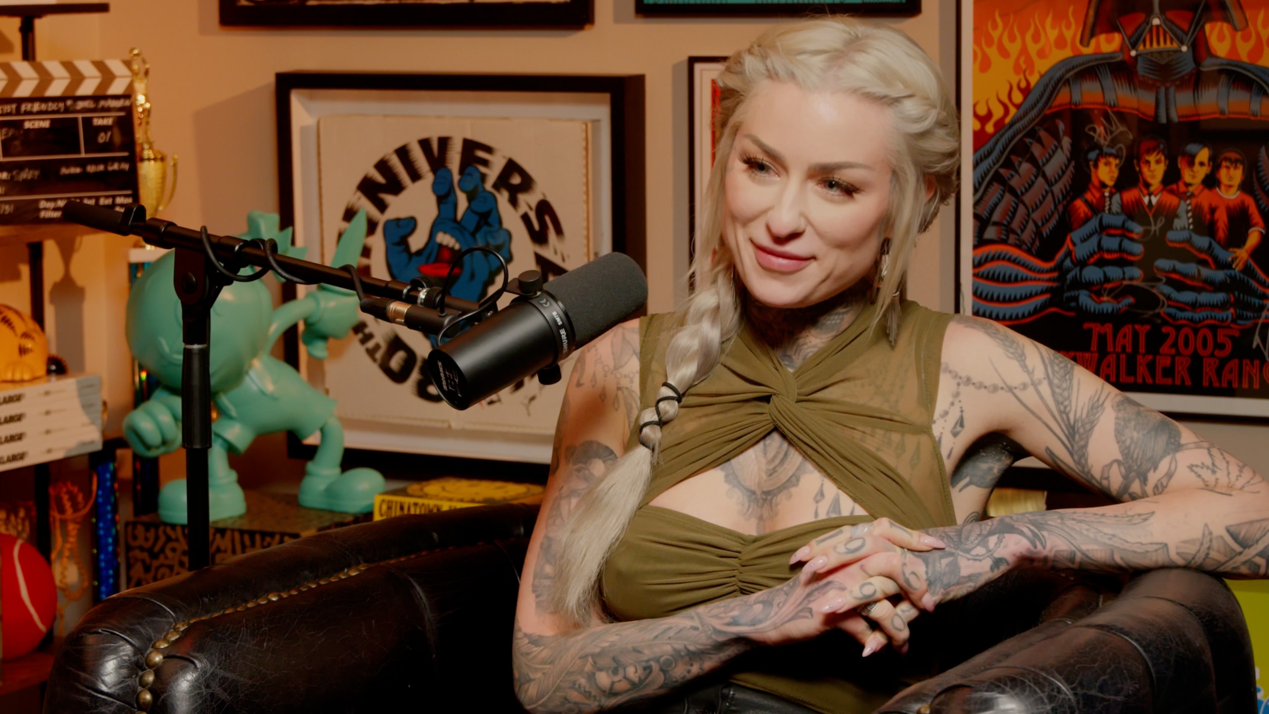 Artist Friendly - Artist Friendly | Ryan Ashley - VEEPS