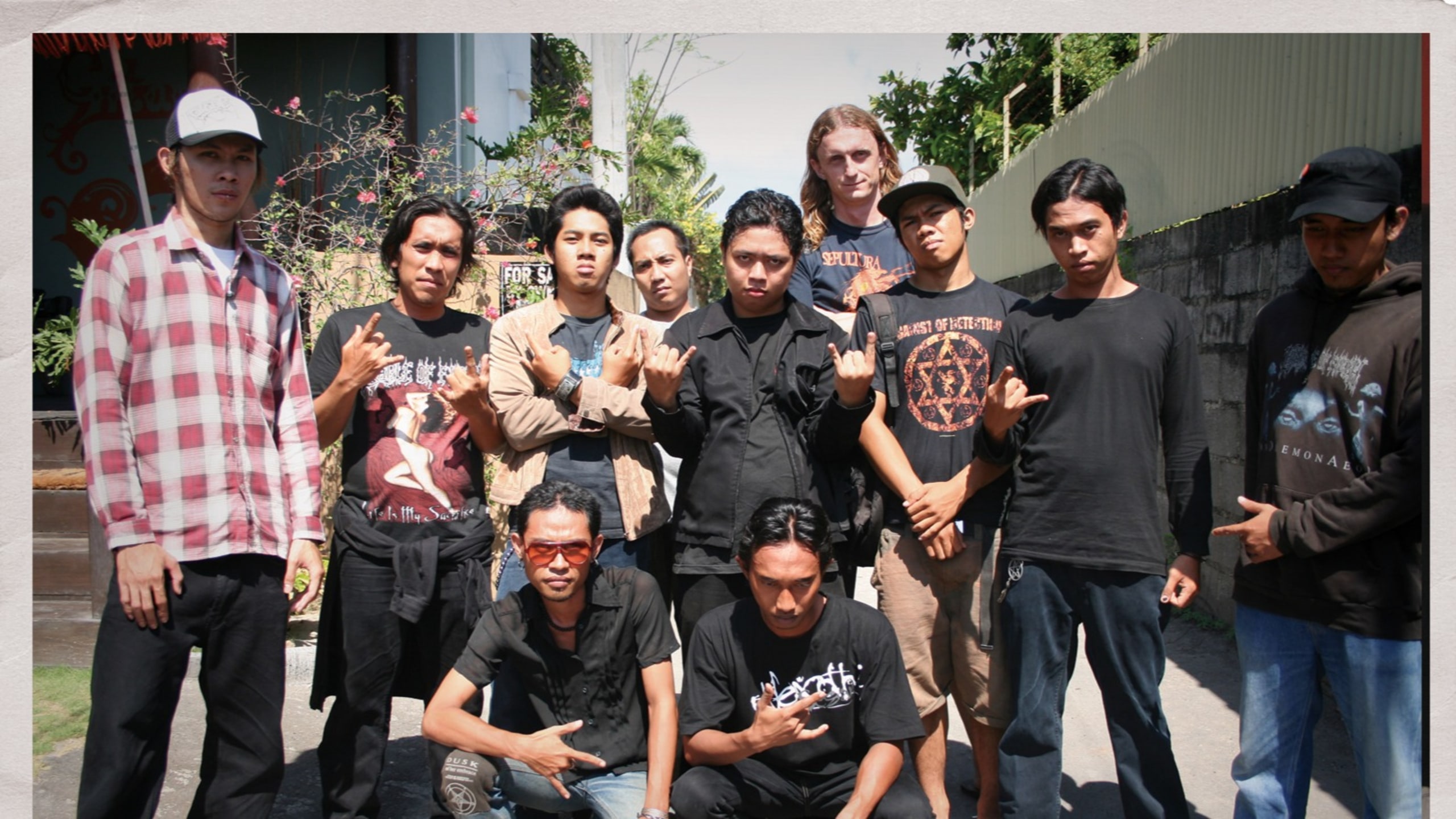 Sam Dunn - Global Metal - VEEPS