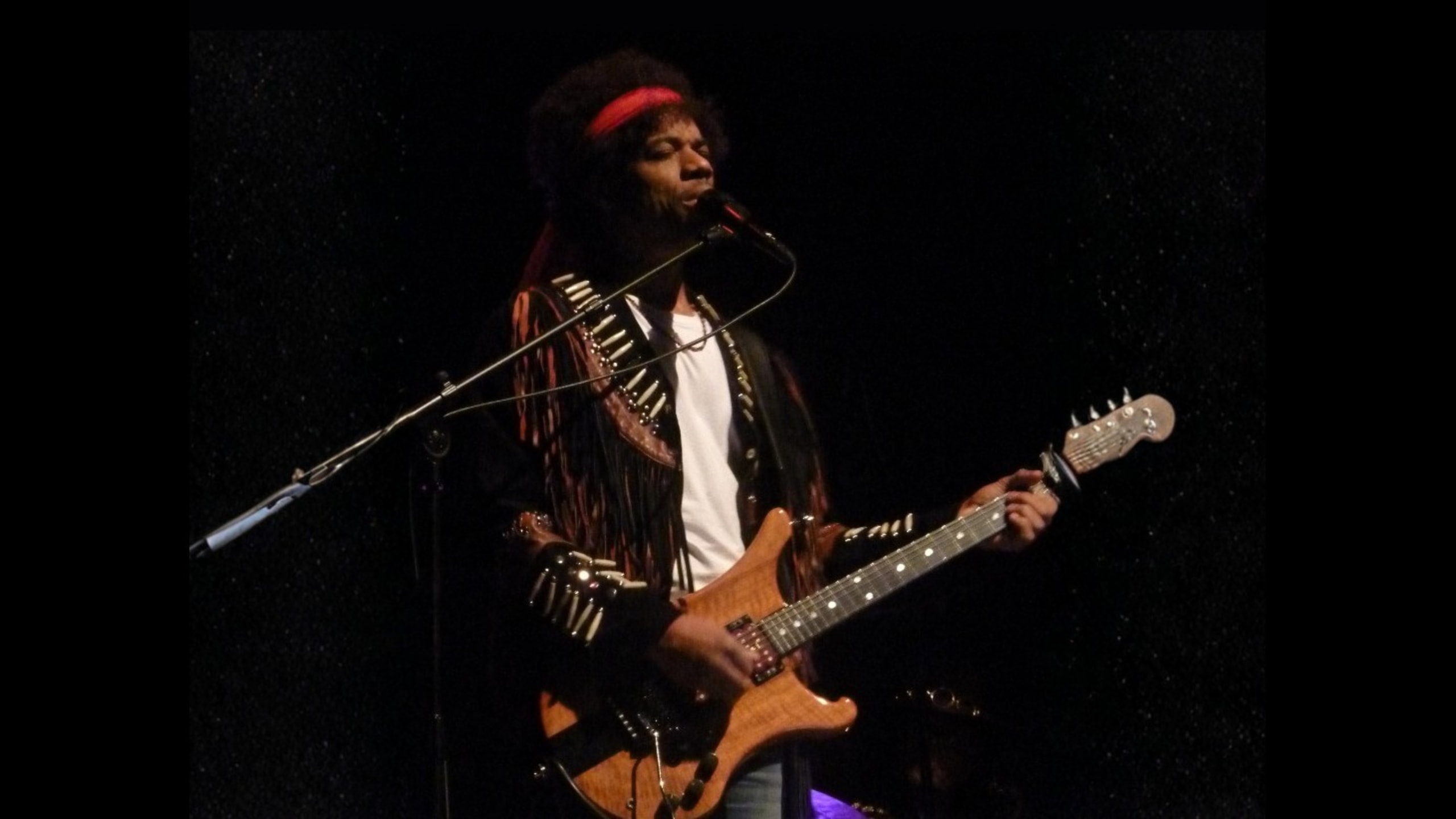 Stanley Jordan - Stanley Plays Jimi Livestream from Jimmy's Jazz and ...