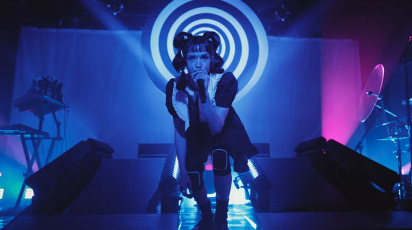 Poppy Livestreams - VEEPS