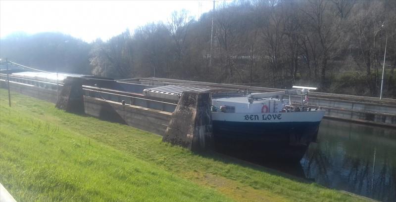 BEN LOVE - Vesseljoin