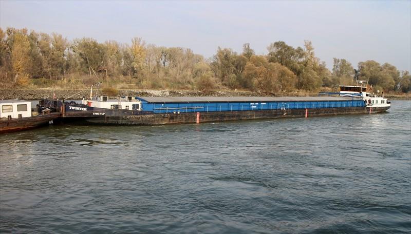 TWISTER 2BARGE - Vesseljoin