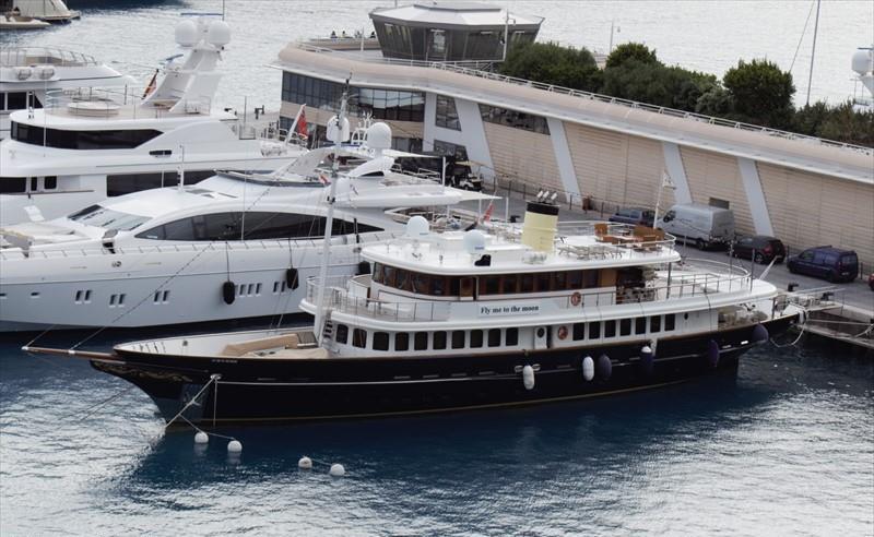 FLY ME TO THE MOON - Vesseljoin