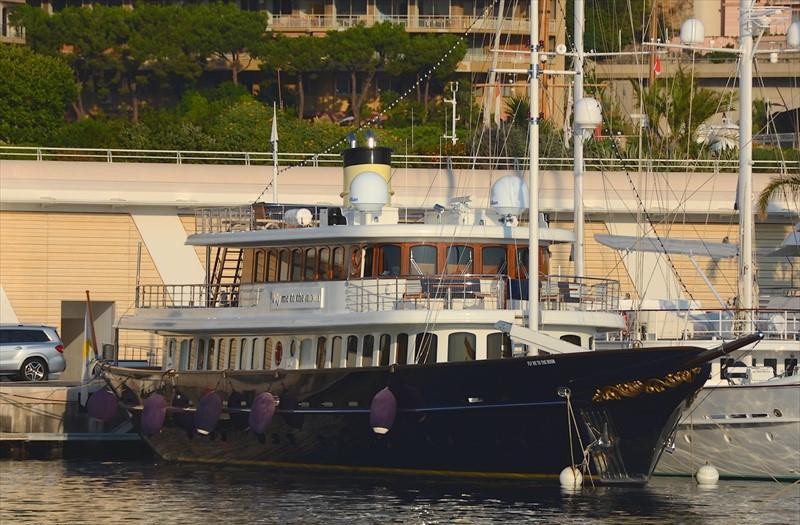 FLY ME TO THE MOON - Vesseljoin