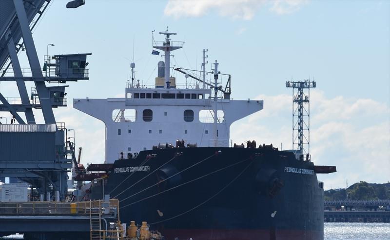 PEDHOULAS COMMANDER - Vesseljoin