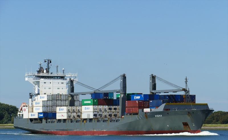 QUEEN B III - Vesseljoin