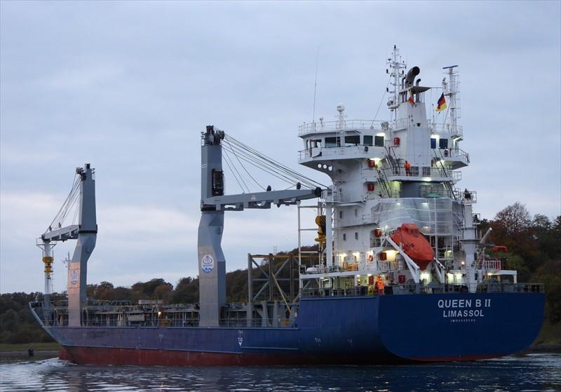 QUEEN B II - Vesseljoin