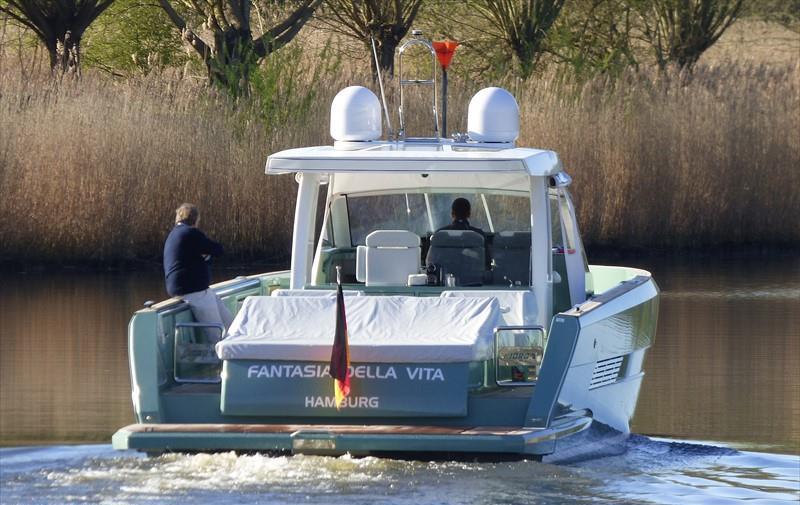 FANTASIA DELLA VITA - Vesseljoin