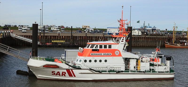 BERNHARD GRUBEN - Vesseljoin