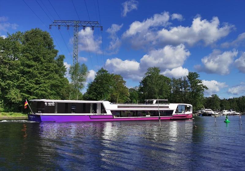 THE PIONEER ONE - Vesseljoin