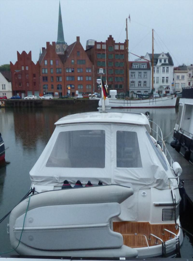 LILLY EVA - Vesseljoin