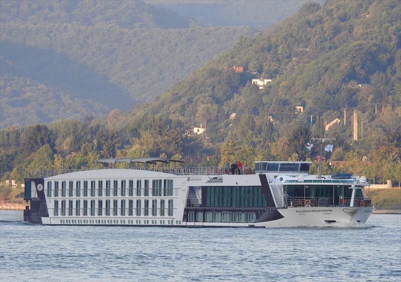 EXCELLENCE BARONESS - Vesseljoin