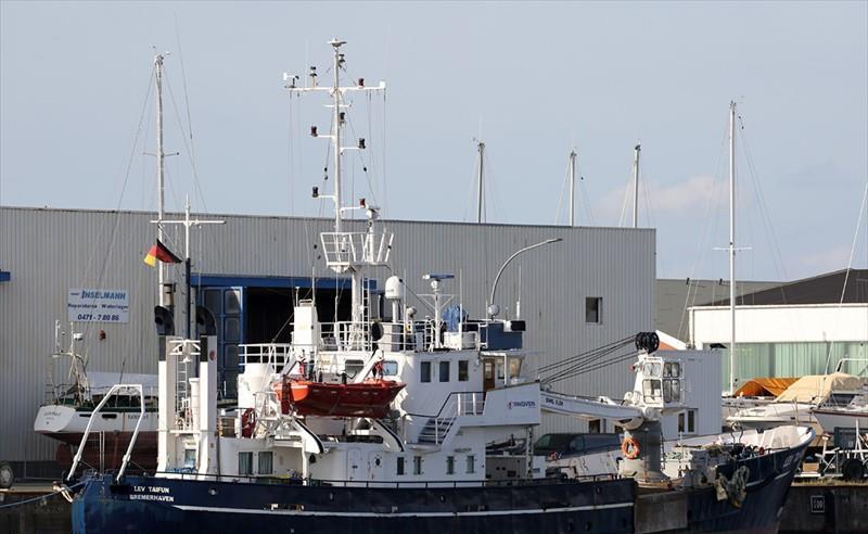 LEV TAIFUN - Vesseljoin