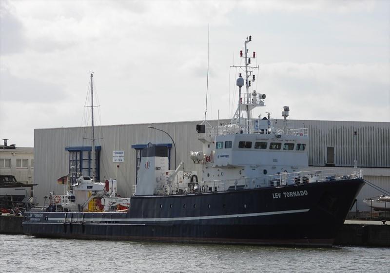 LEV TORNADO - Vesseljoin