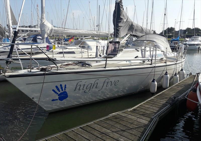 HIGH FIVE - Vesseljoin