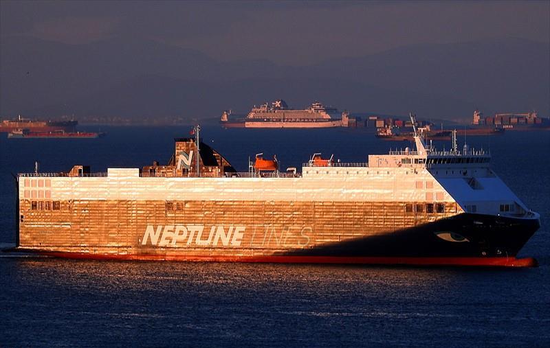 NEPTUNE OKEANIS - Vesseljoin