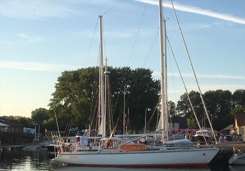 RHUMB RUNNER - Vesseljoin