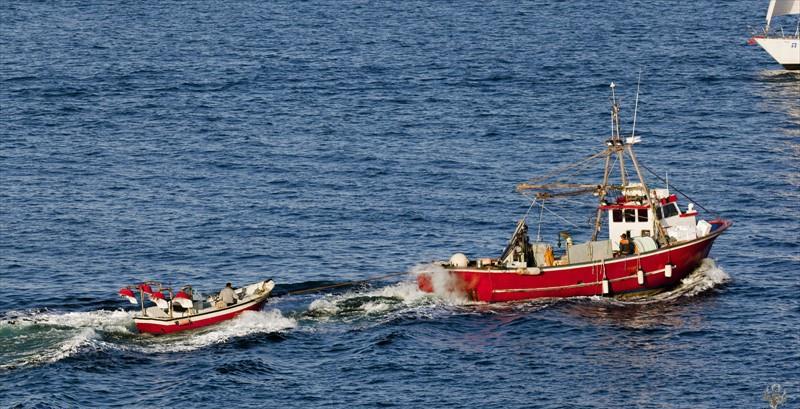 SARA Y THESA - Vesseljoin