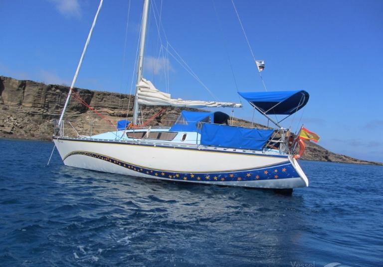 QUINCE DIAS - Vesseljoin