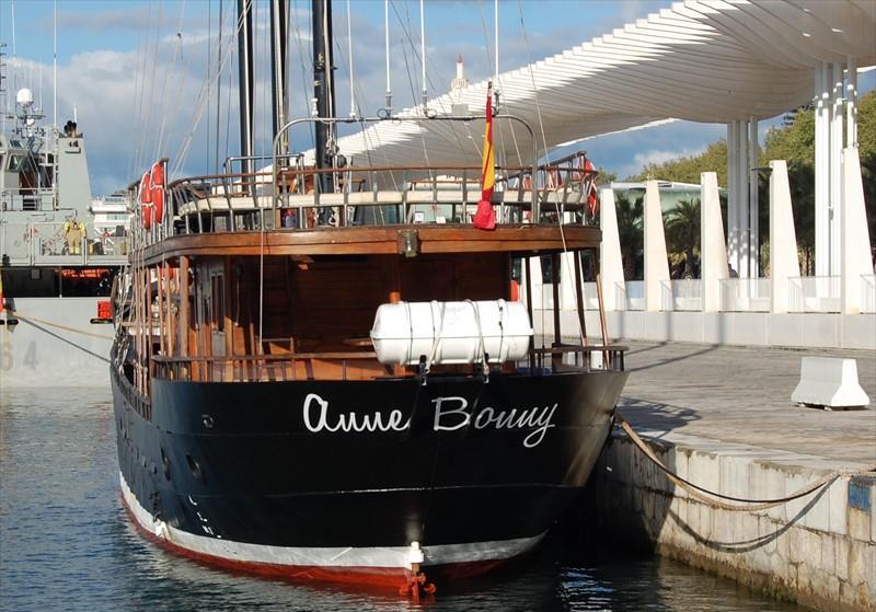 ANNE BONNY UNO - Vesseljoin