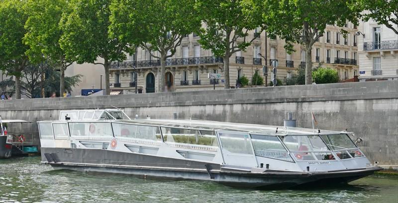 BRIGITTE BARDOT - Vesseljoin