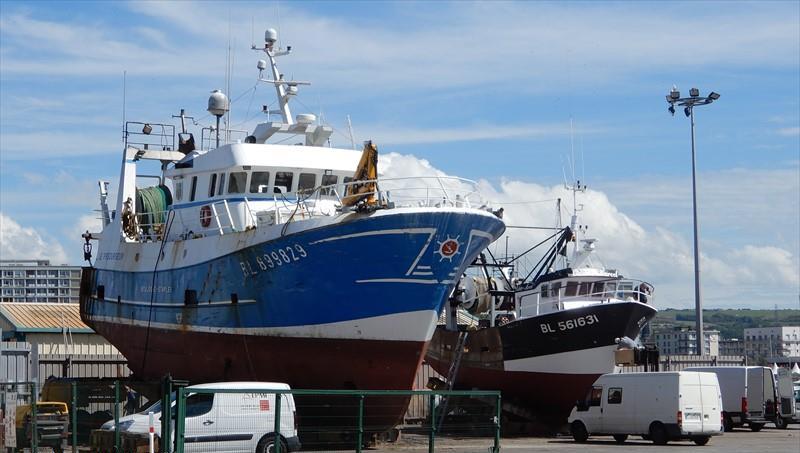 LE PRECURSEUR - Vesseljoin