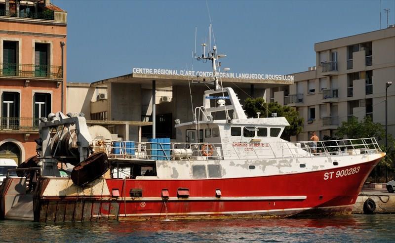 CHARLES GILBERTE II - Vesseljoin