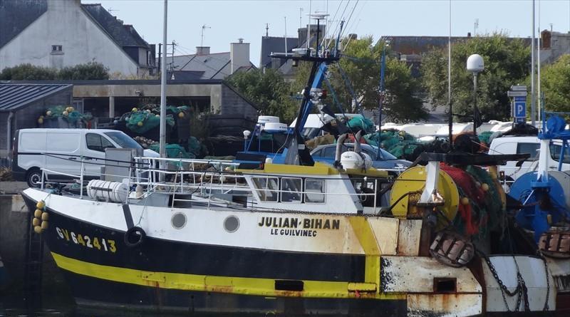 JULIAN BIHAN - Vesseljoin