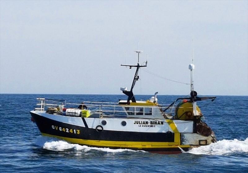 JULIAN BIHAN - Vesseljoin