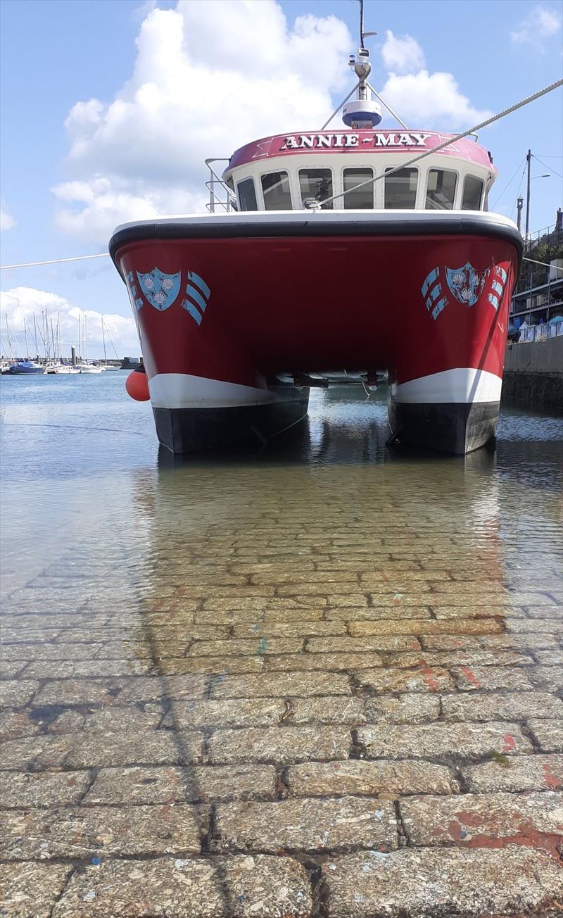 ANNIE MAY - Vesseljoin