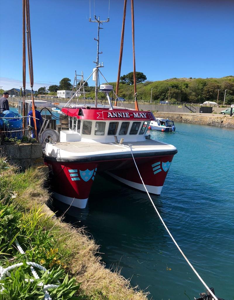 ANNIE MAY - Vesseljoin