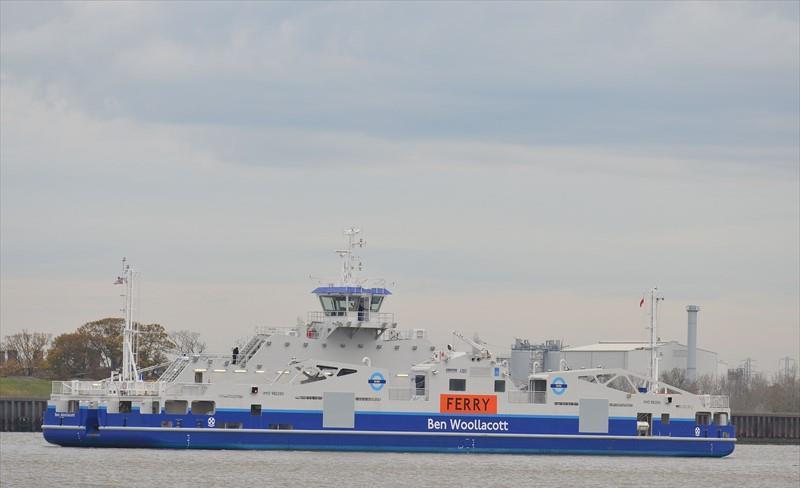 BEN WOOLLACOTT - Vesseljoin