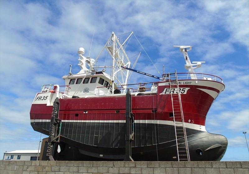 ETERNAL LIGHT - Vesseljoin