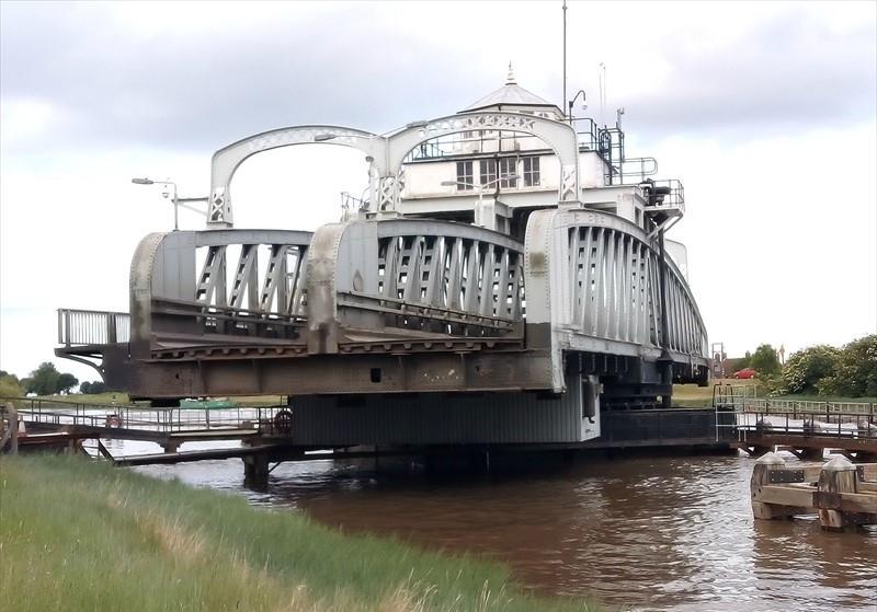 CROSS KEYS BRIDGE - Vesseljoin