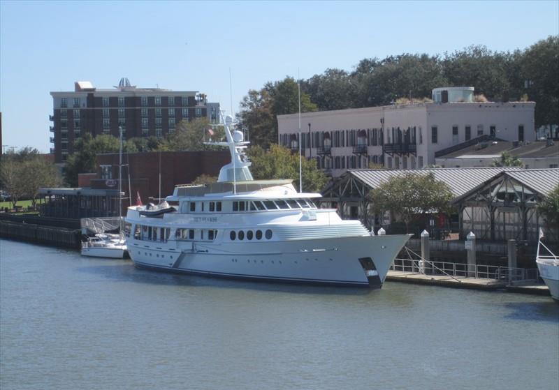 MICHAELA ROSE - Vesseljoin