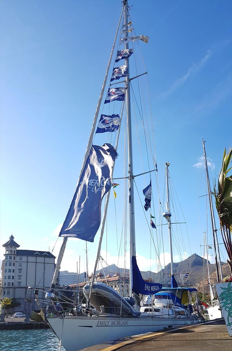 EMILY MORGAN - Vesseljoin